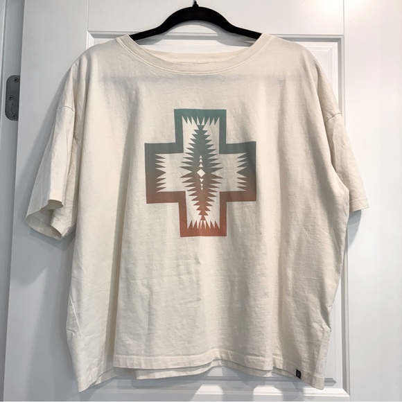 Pendleton | Tops | Pendleton Cropped Deschutes Short Sleeve Graphic Tee ...